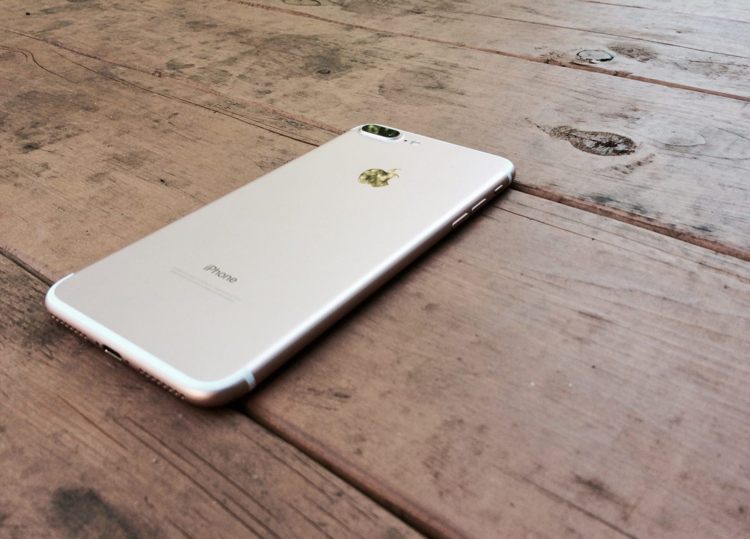 My iPhone 7 Plus Is Hissing! The Real Reason Why. My iPhone 7 Plus Is Hissing! The Real Reason Why.
